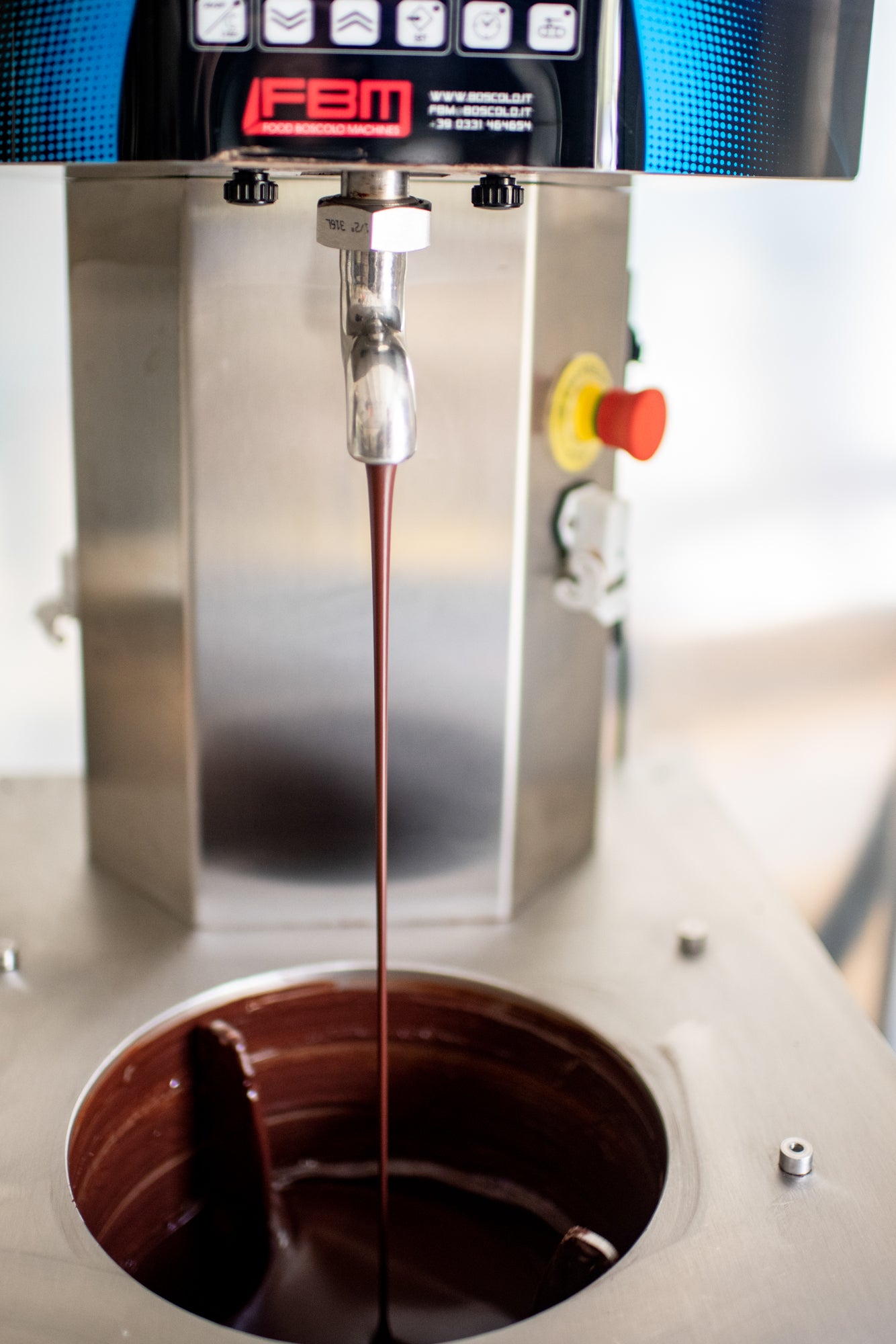 What Temperature Does Chocolate Melt at? (and why it matters ...